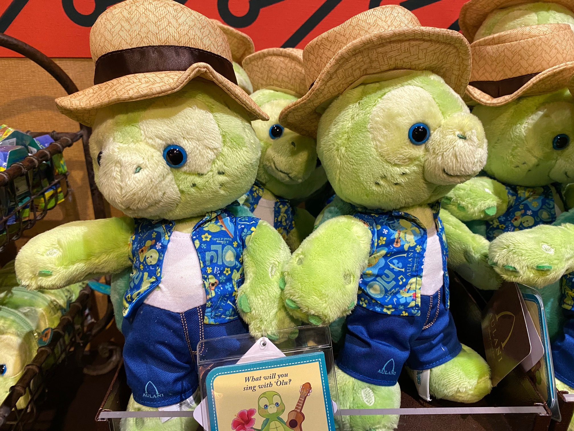 ʻOlu Mel The Sea Turtle Merchandise Arrives at Disney’s Polynesian ...