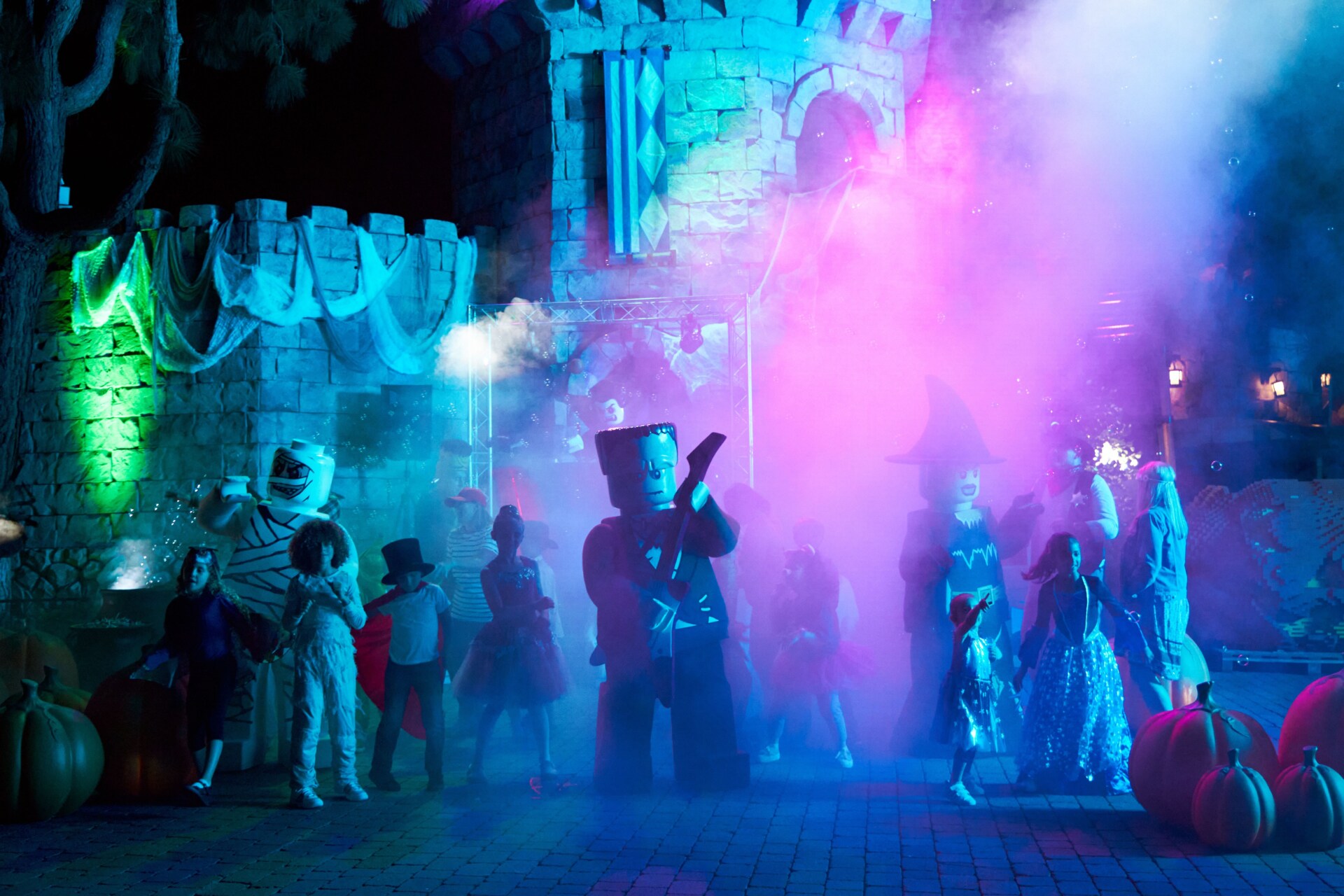 Monsters Are Taking Over LEGOLAND Resorts This Halloween ThrillGeek Monsters Are Taking Over LEGOLAND Resorts This Halloween ThrillGeek